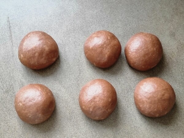 Heart Shaped Bread with Ginger and Chocolate | My Formosa Food